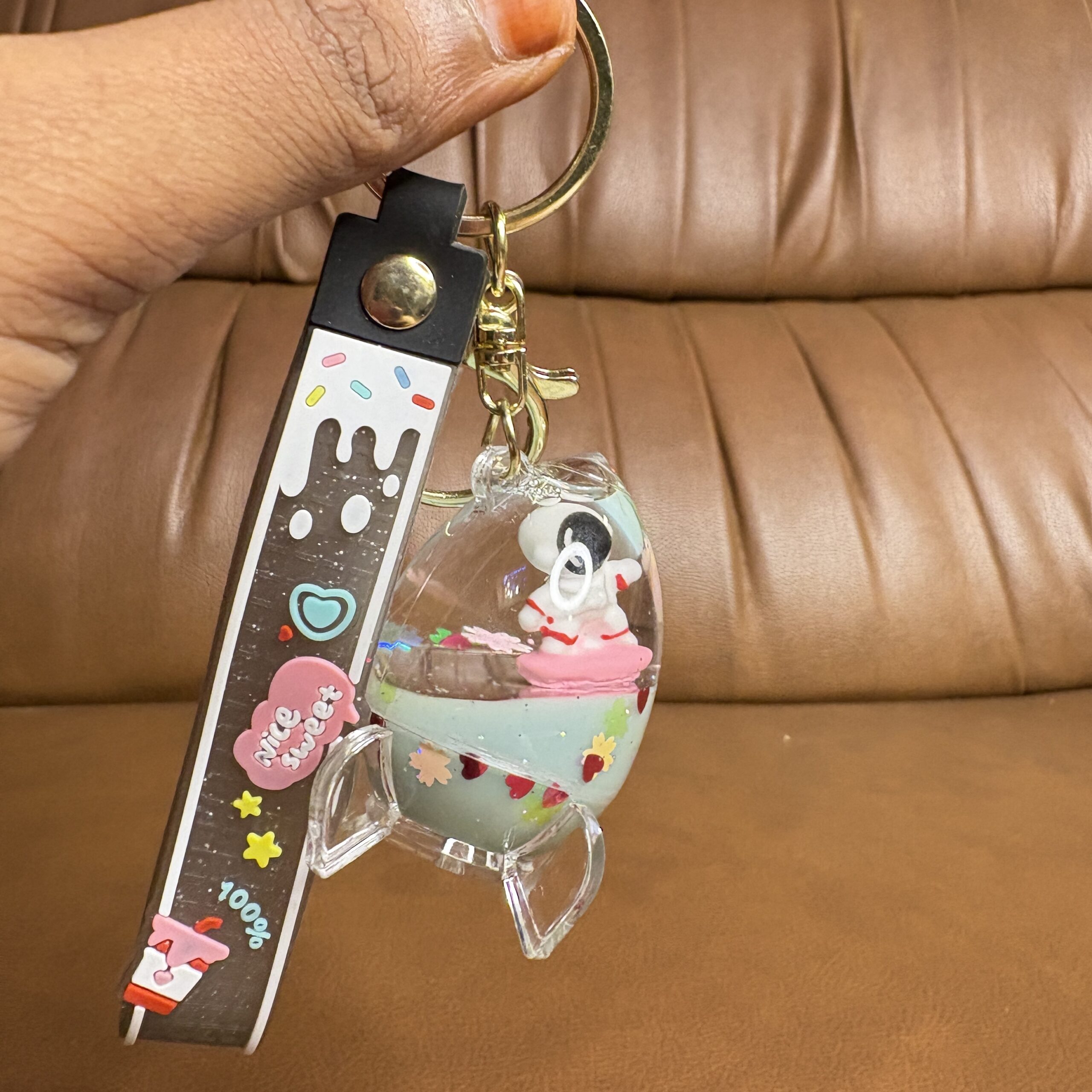Rocket astro water glitter keychain – LetsPropStore